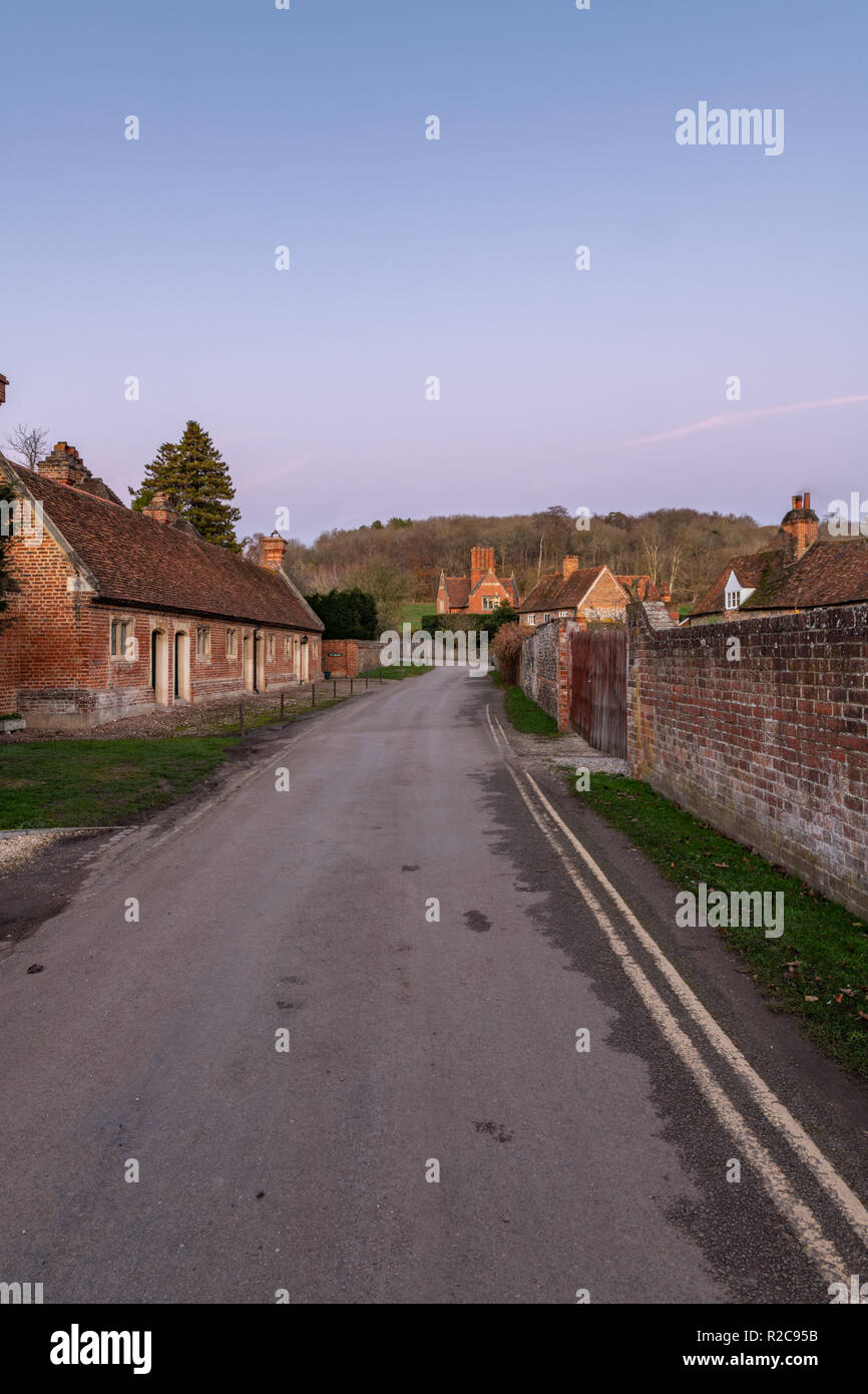 Mapledurham mill hi-res stock photography and images - Alamy