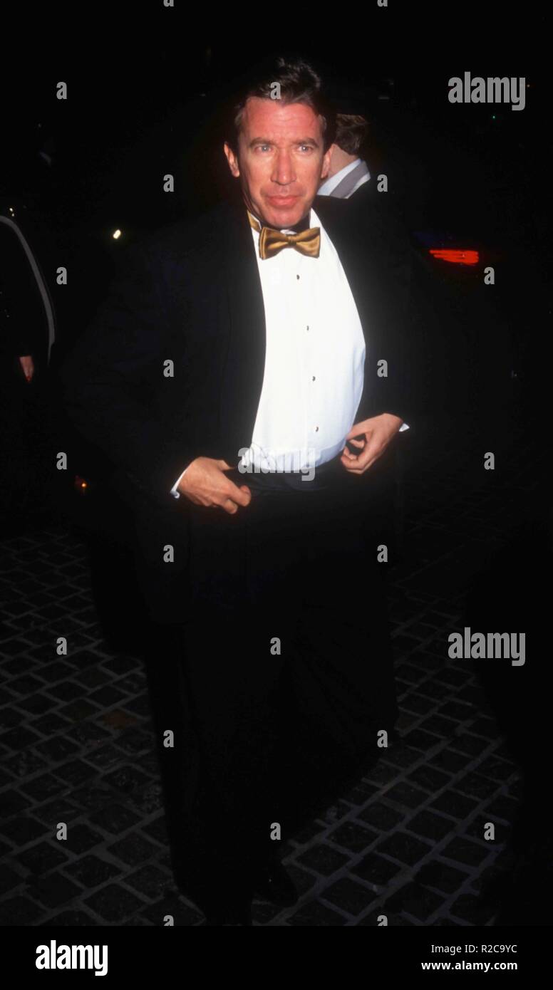 BEVERLY HILLS, CA - JANUARY 23: Actor Tim Allen attends the 50th Annual ...