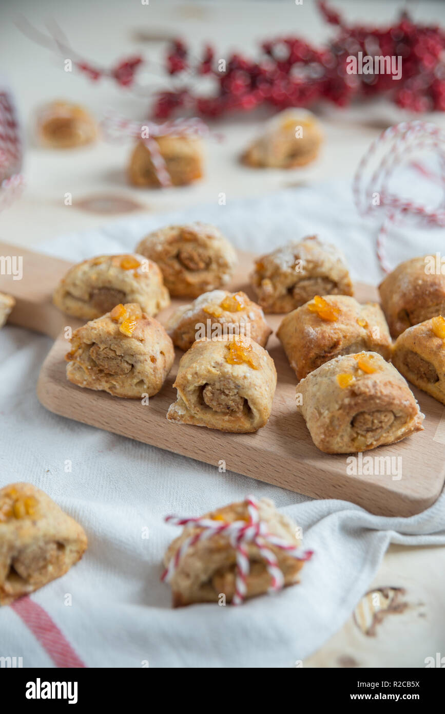 Stollen box hi-res stock photography and images - Alamy