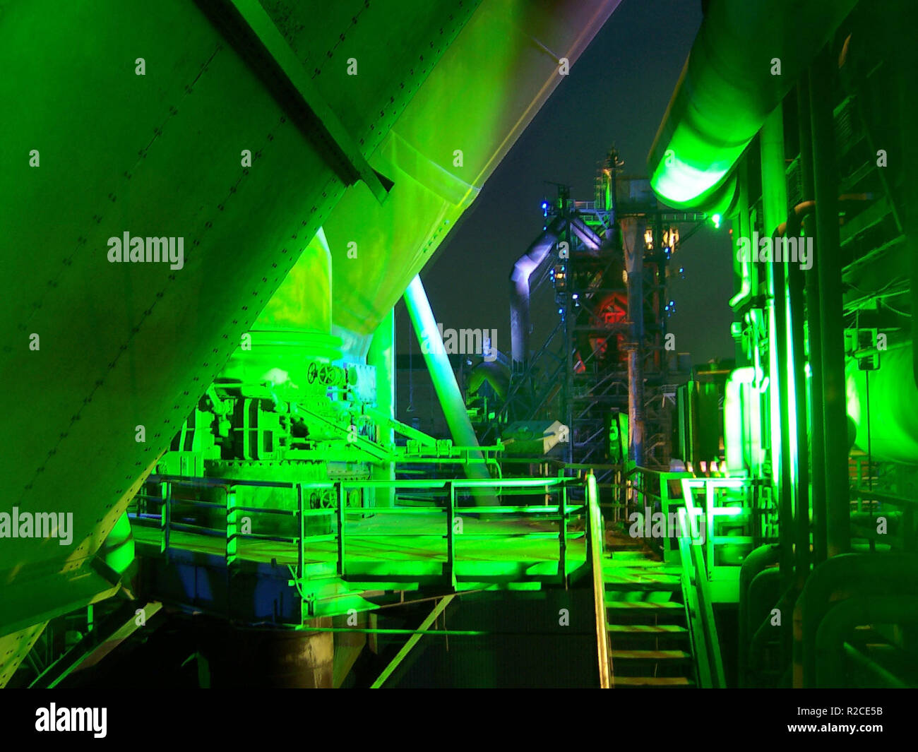 Green maze hi-res stock photography and images - Alamy