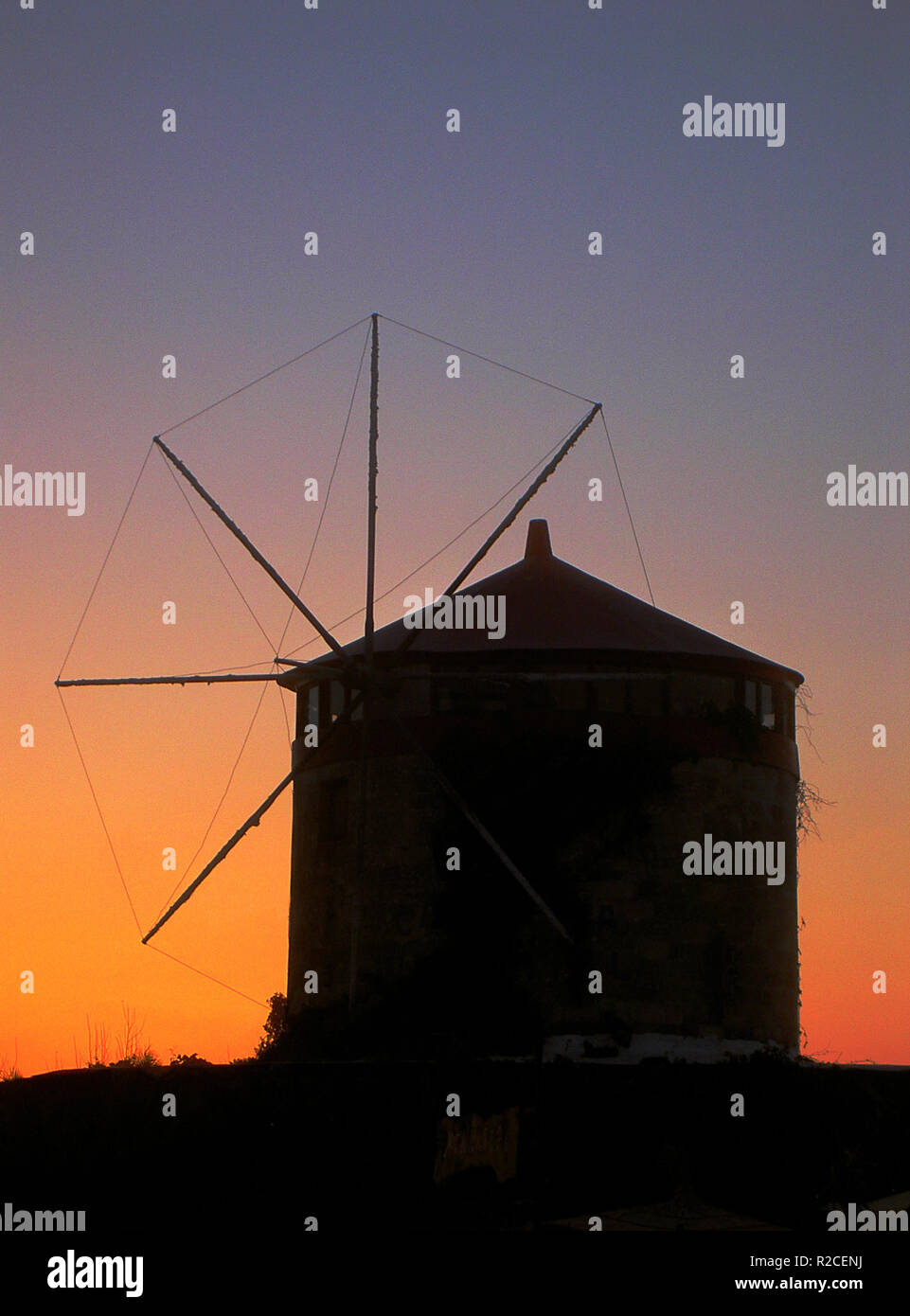 sunset windmill i Stock Photo - Alamy