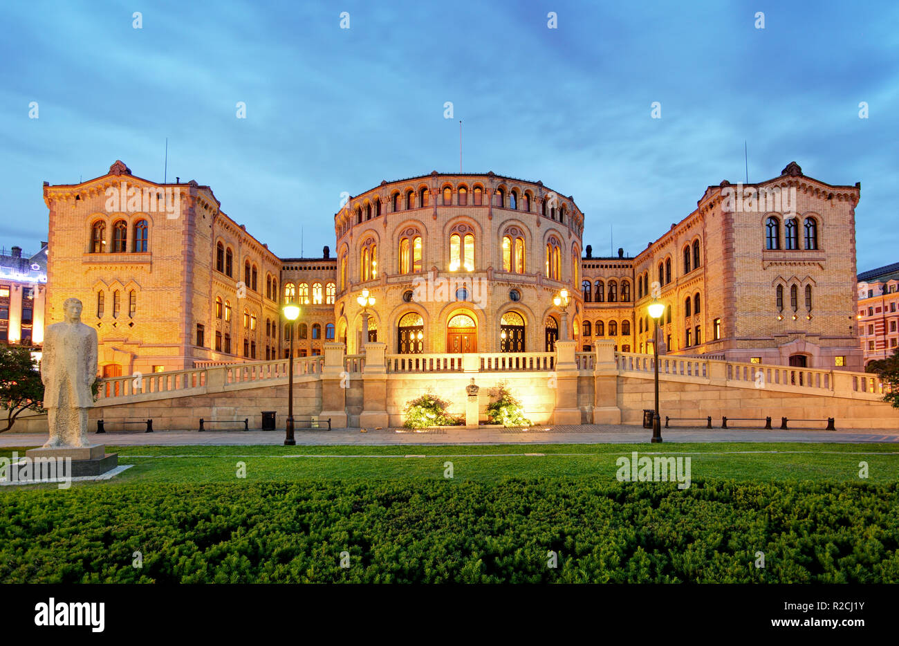 Stortinget the parliament building hi-res stock photography and images ...