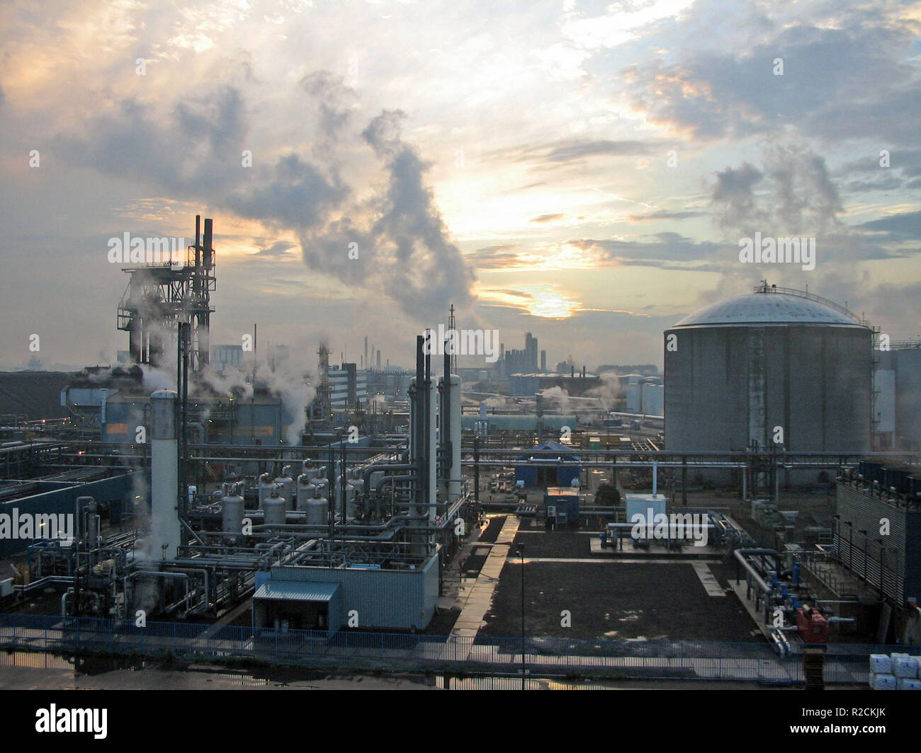 Petrolchemie hi-res stock photography and images - Alamy