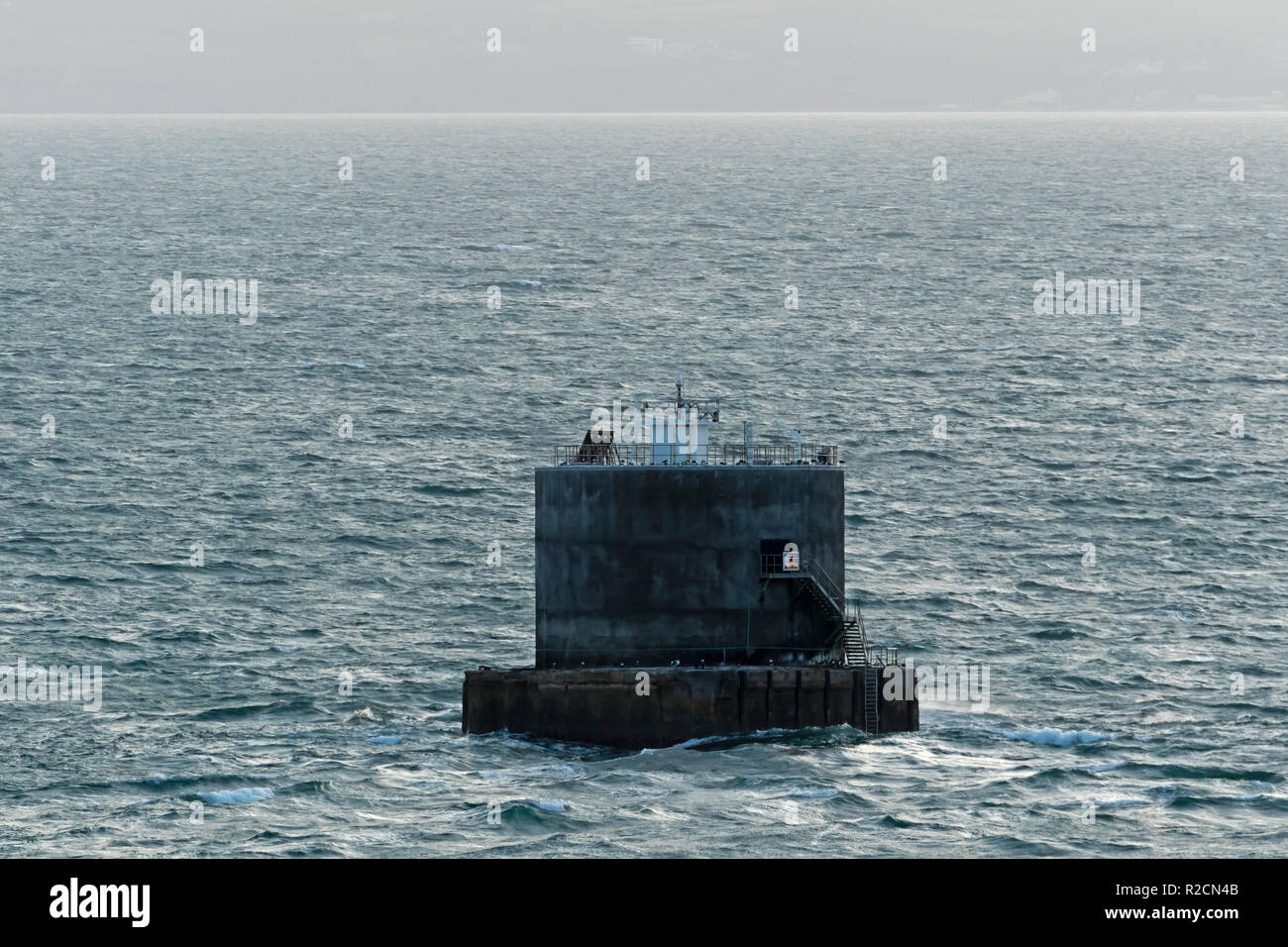 Nab tower solent hi-res stock photography and images - Alamy