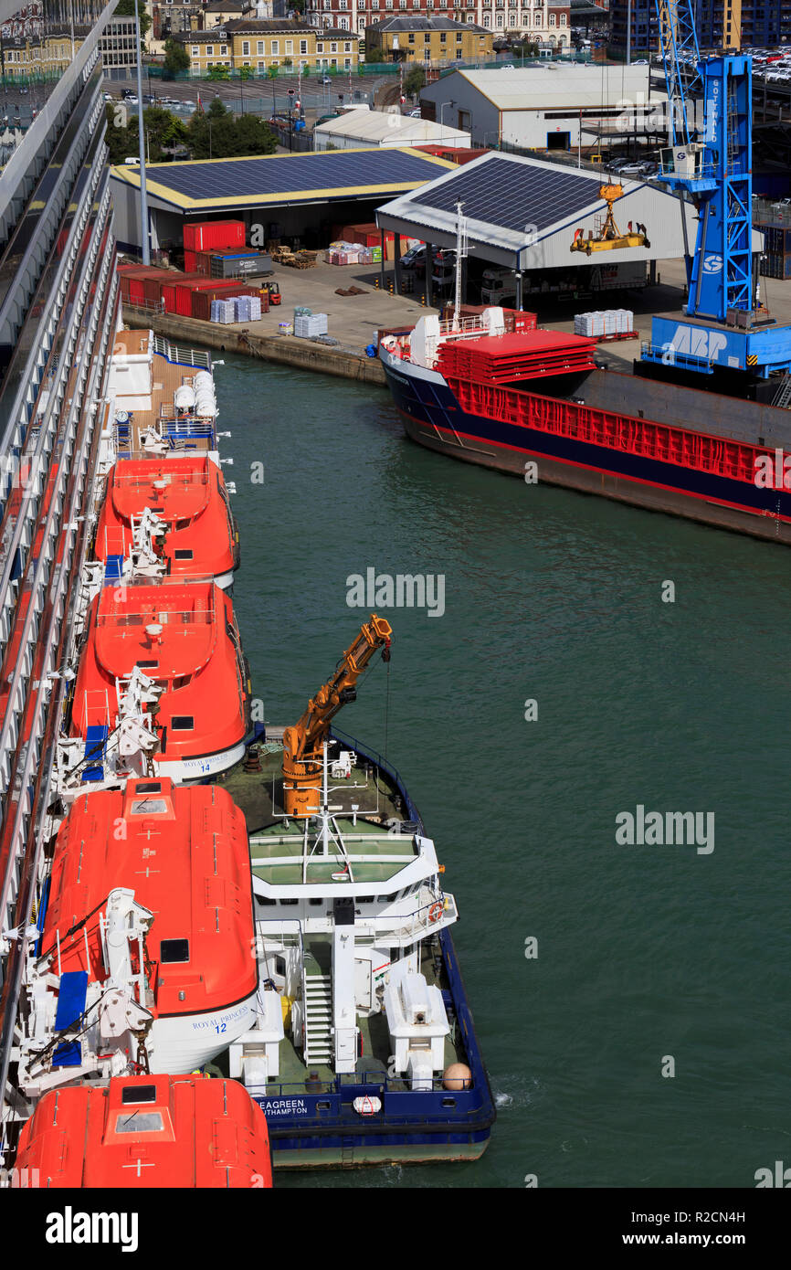 Refueling Ship High Resolution Stock Photography and Images - Alamy