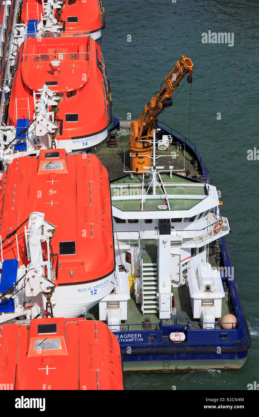 Refueling Ship High Resolution Stock Photography and Images - Alamy