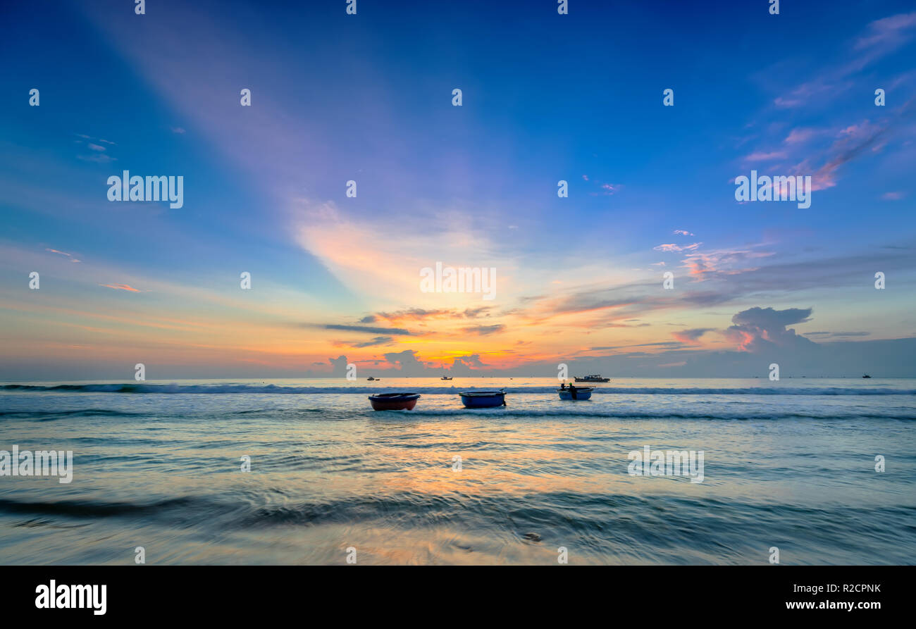 Slowly rise hi-res stock photography and images - Alamy