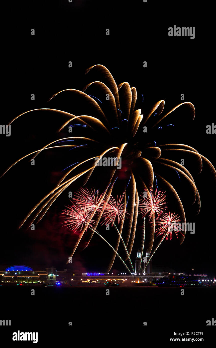 Navy pier chicago fireworks hi-res stock photography and images - Alamy