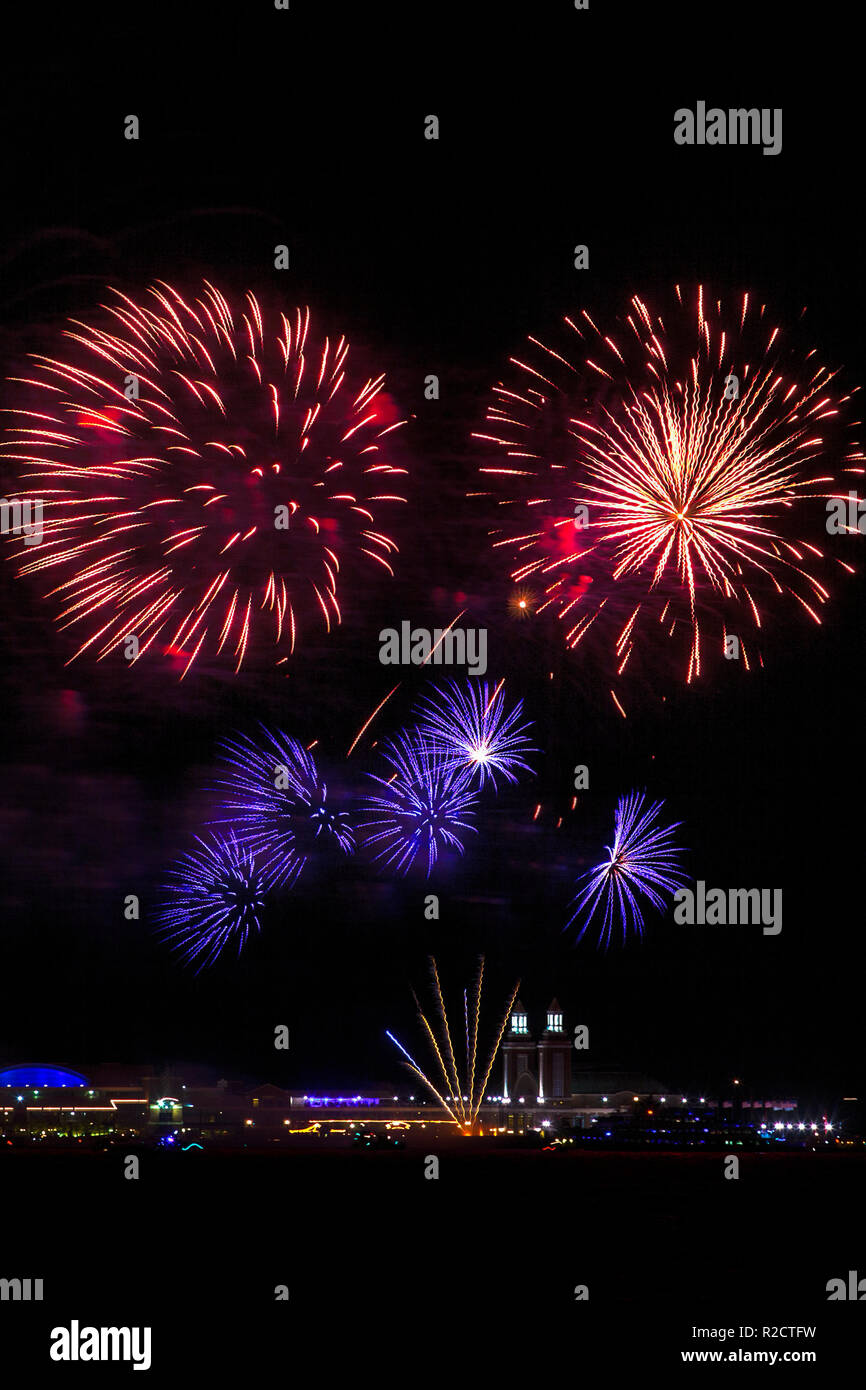 Navy Pier Fireworks High Resolution Stock Photography and Images - Alamy