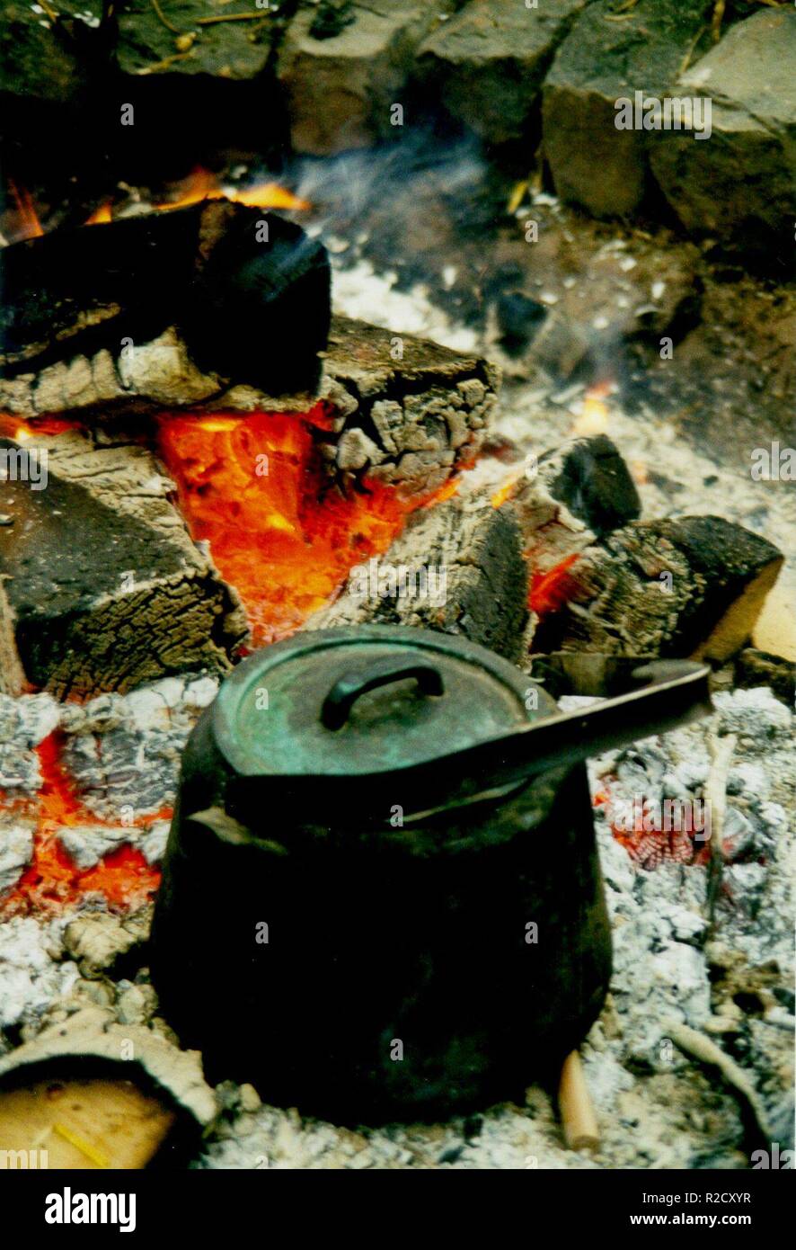 Cowboys campfire hi-res stock photography and images - Alamy