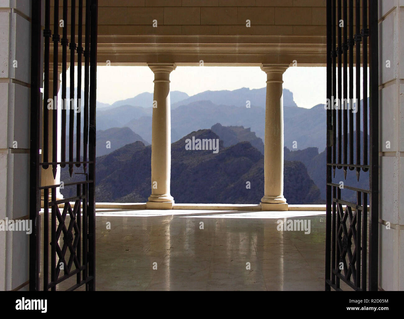 Please enter here hi-res stock photography and images - Alamy