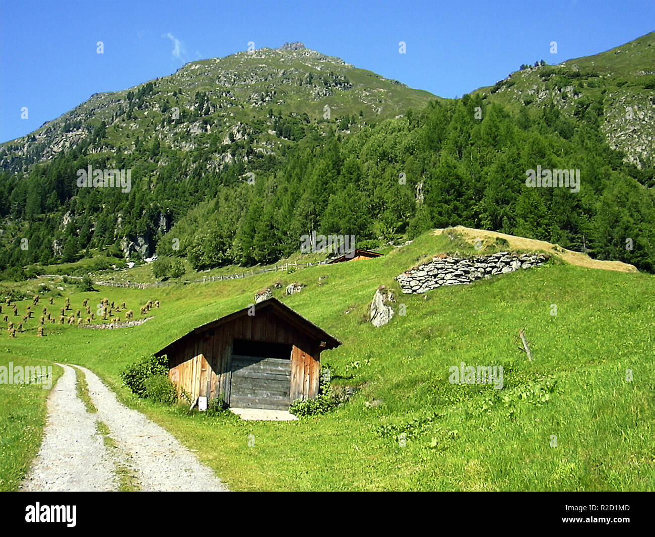 mountains below vent in the oetztal-2 Stock Photo - Alamy