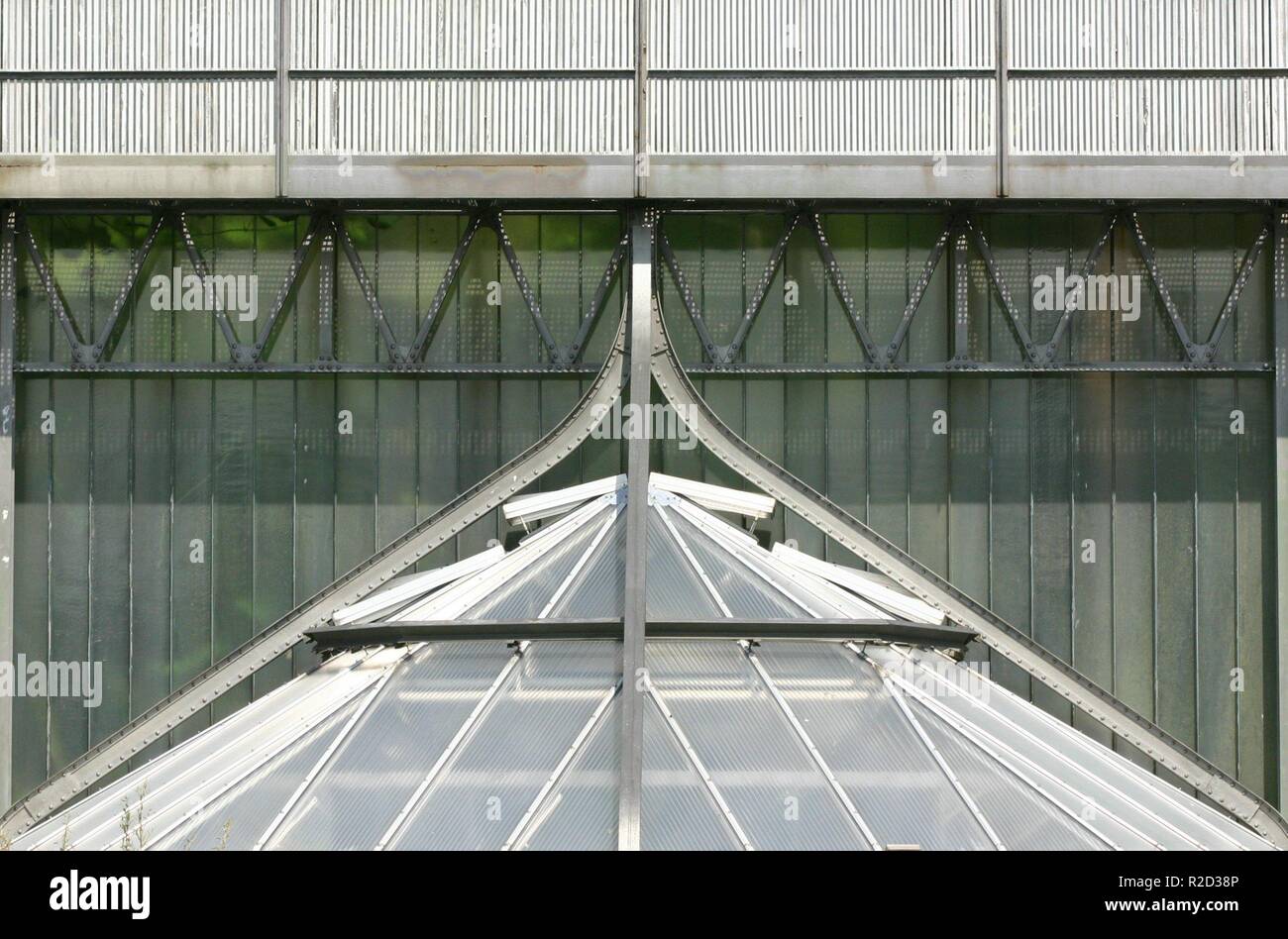 Dome segment hi-res stock photography and images - Alamy