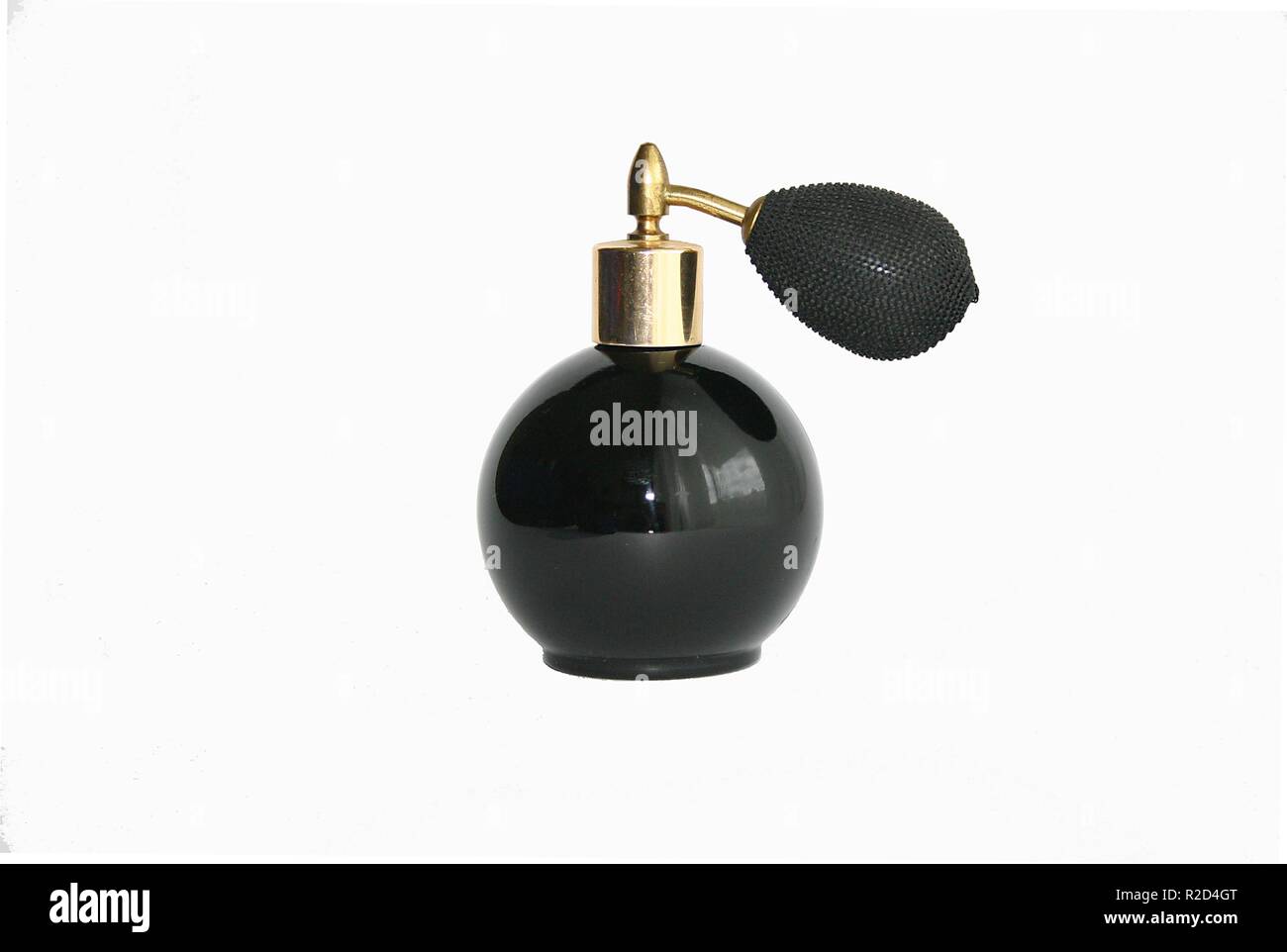 black perfume bottle shiny Stock Photo - Alamy