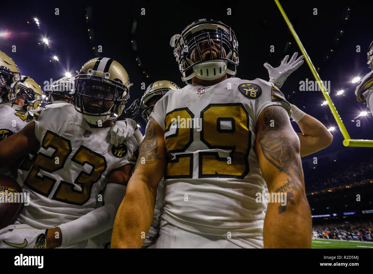 Pictures Mercedes Benz High Resolution Stock Photography and Images - Alamy