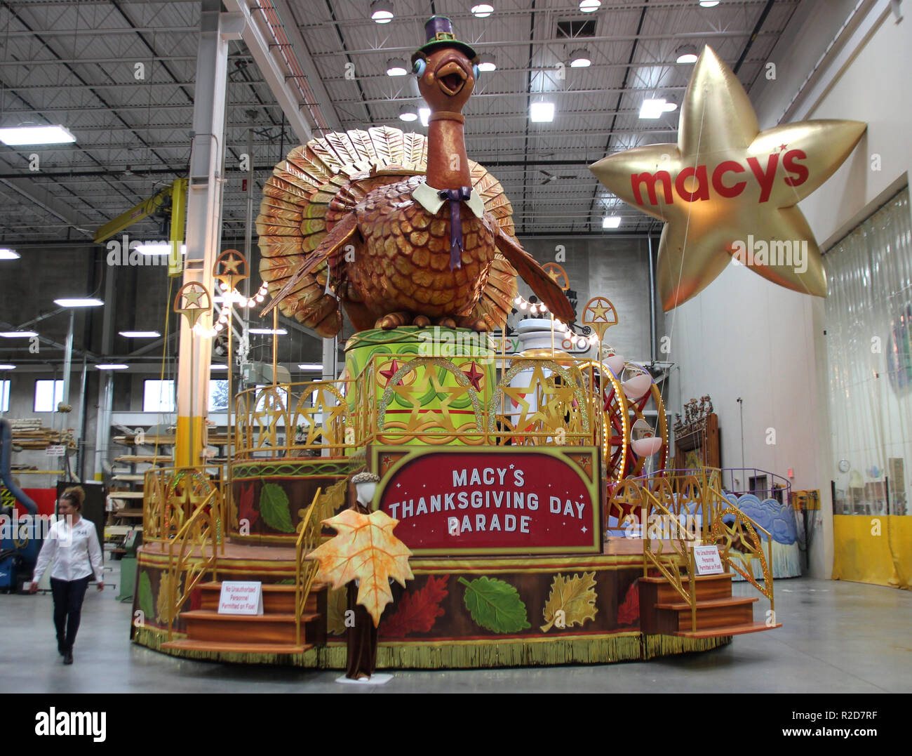 New York, USA. 13th Nov, 2018. One of a total of five new floats that ...