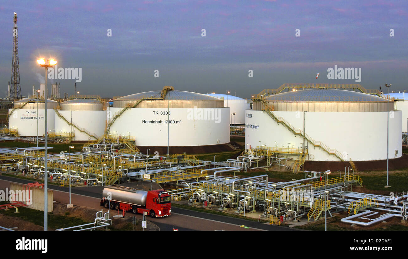 Total refinery central germany hi-res stock photography and images - Alamy