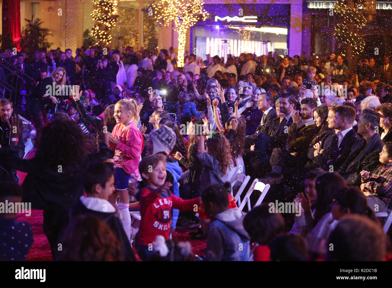 LOS ANGELES, CA - NOVEMBER 18: Atmosphere, at The Grove Christmas Tree ...