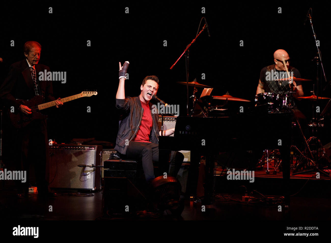 Cerritos center for the performing arts center hi-res stock photography ...