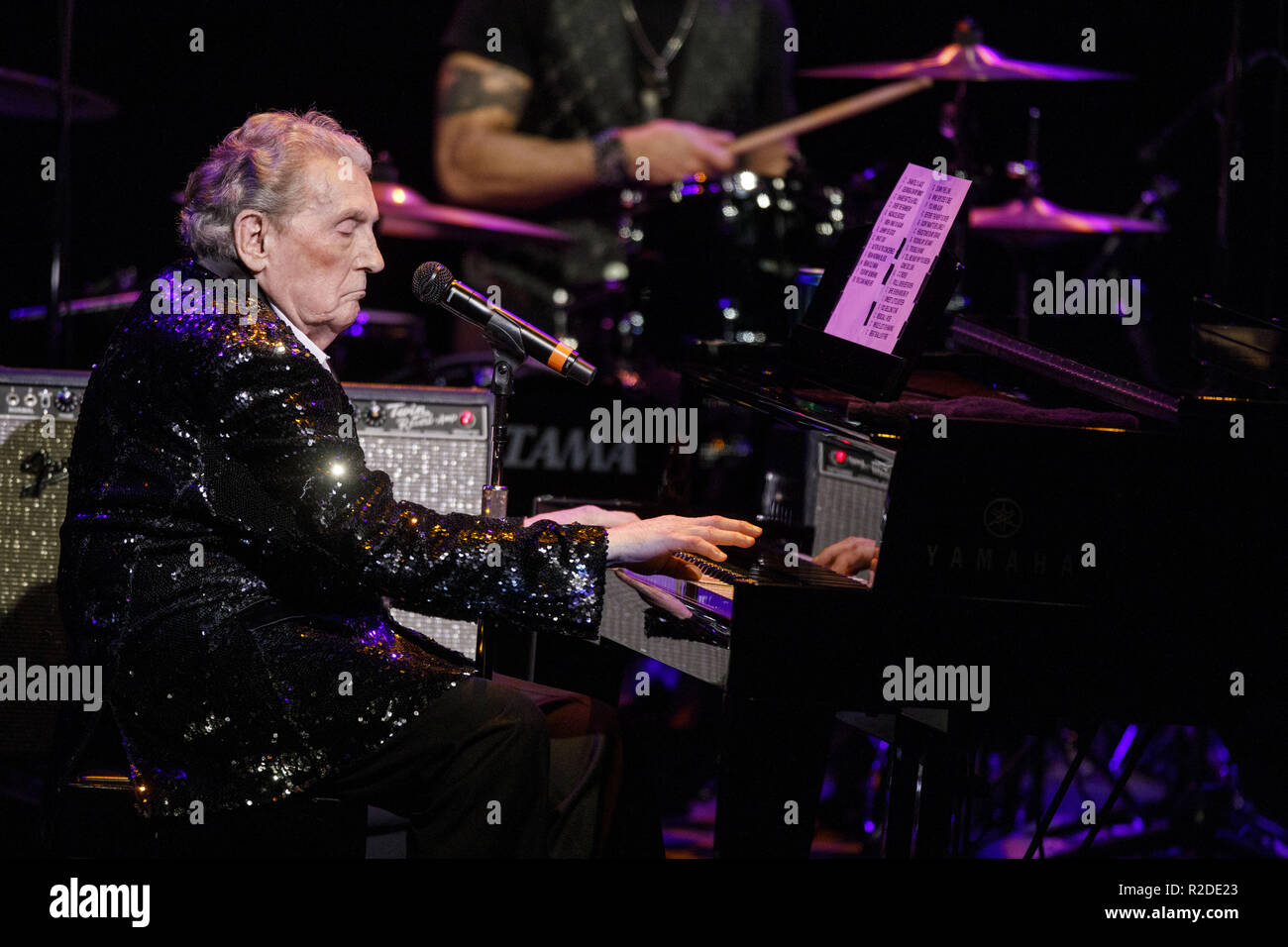 Cerritos center for the performing arts center hi-res stock photography ...