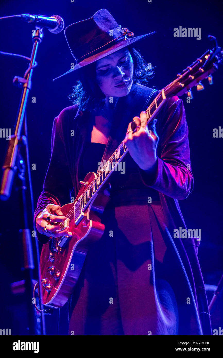 Suzanne santo hi-res stock photography and images - Alamy