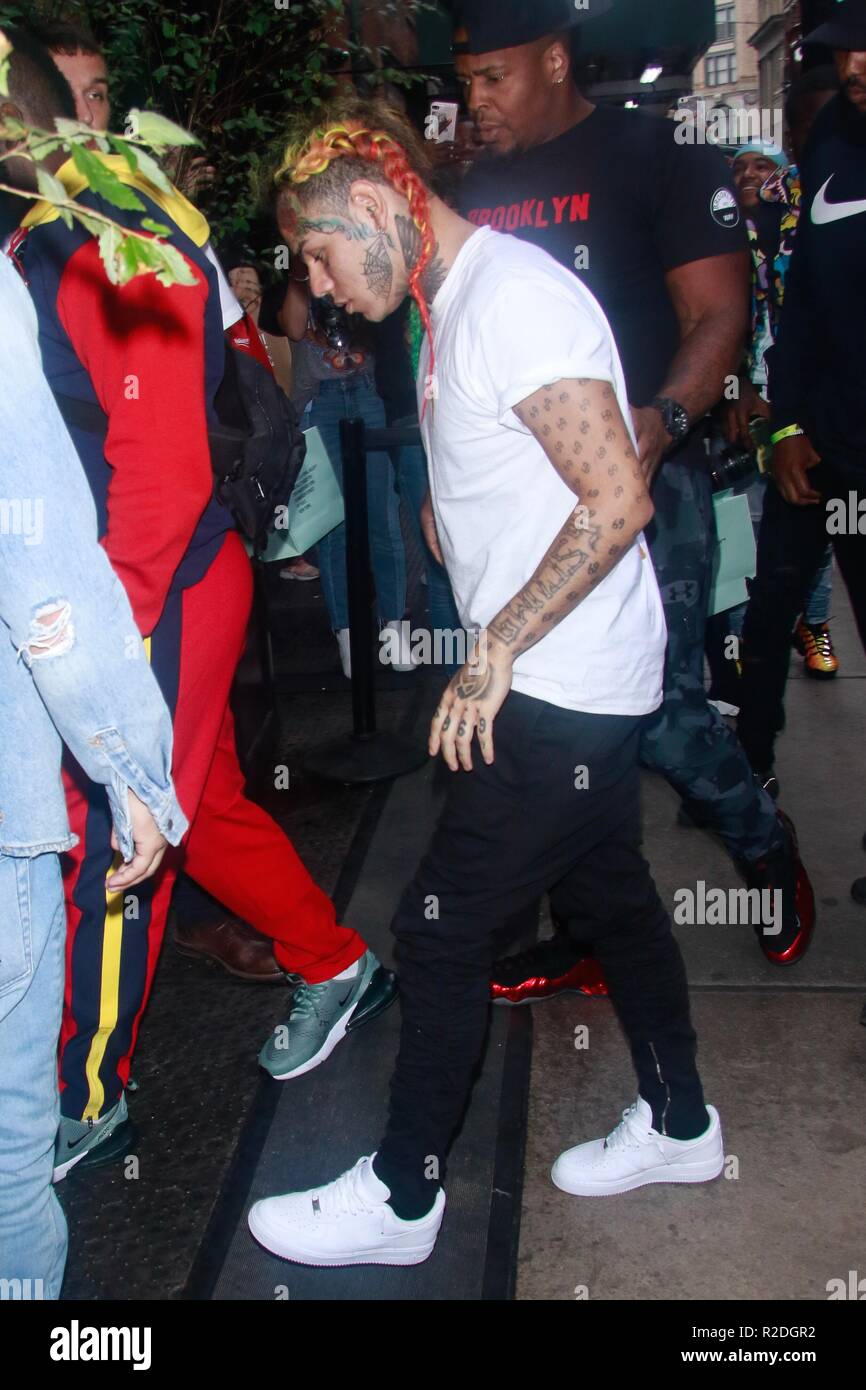 ***FILE PHOTO*** Tekashi 6ix9ine arrested on racketeering and weapons ...