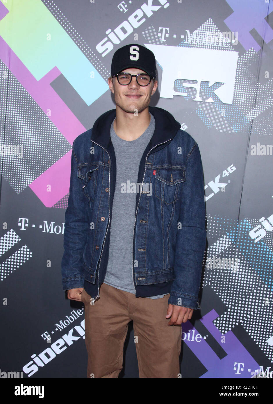 T mobile sidekick 4g launch event hi-res stock photography and images ...