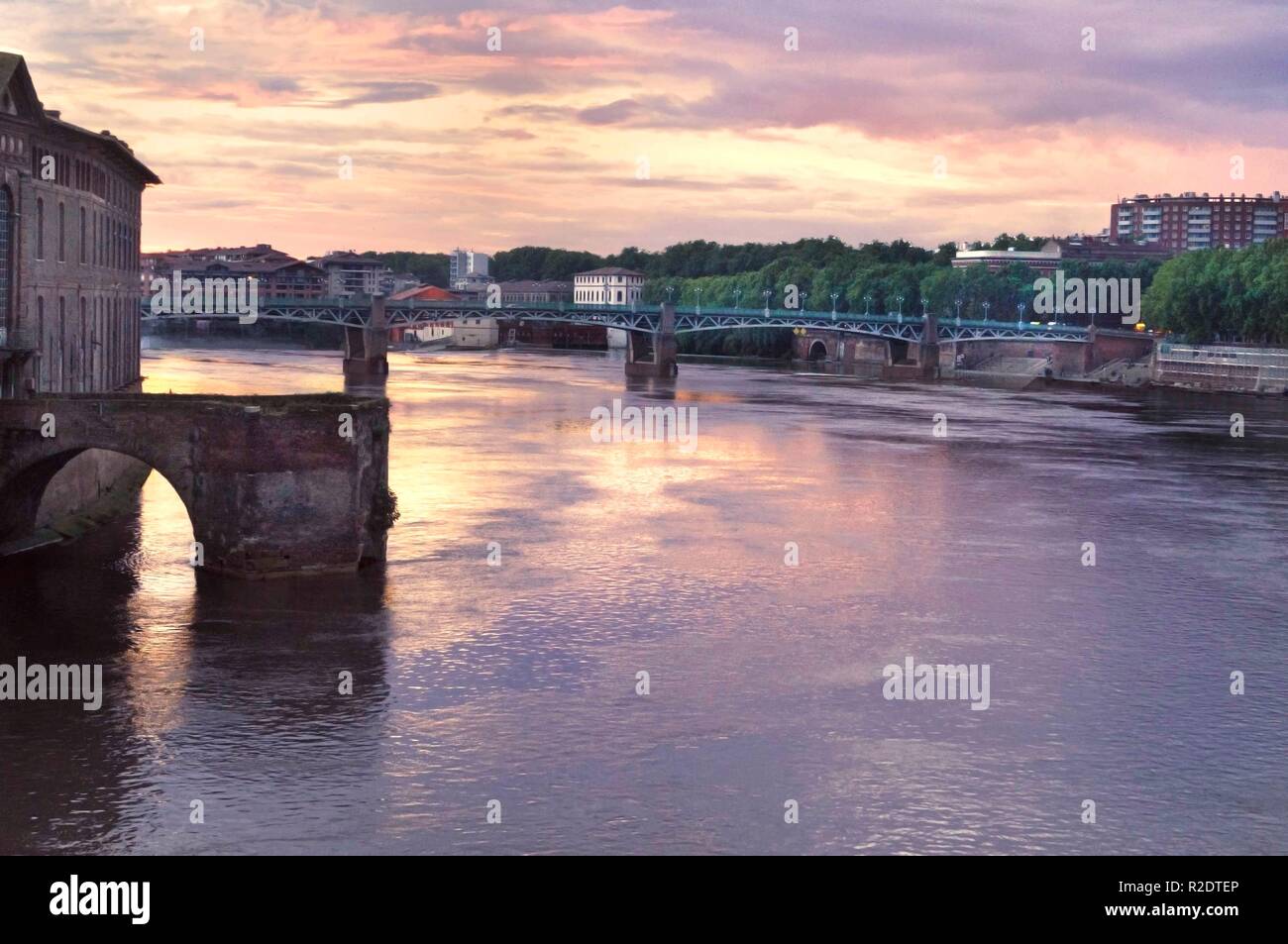 Toulouse sunset hi-res stock photography and images - Alamy