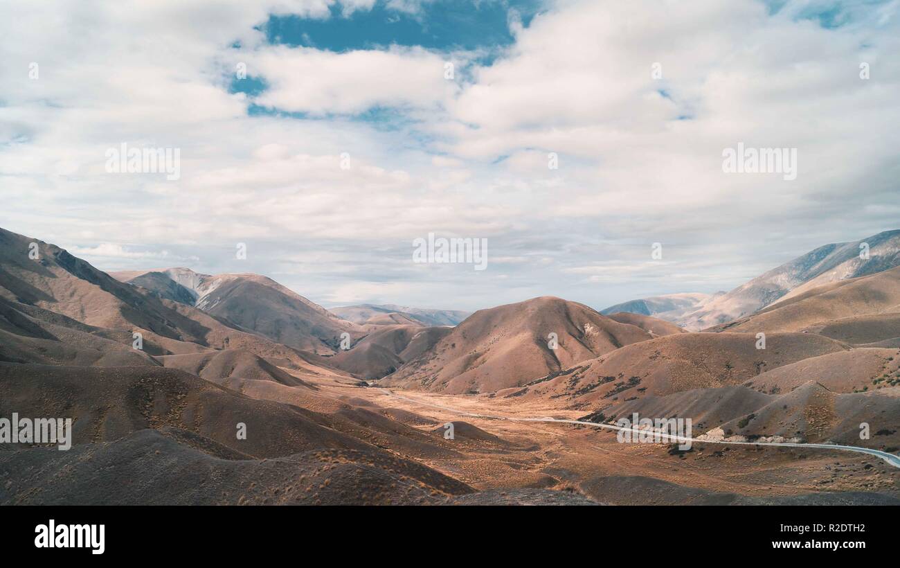 Earth mountains hi-res stock photography and images - Alamy