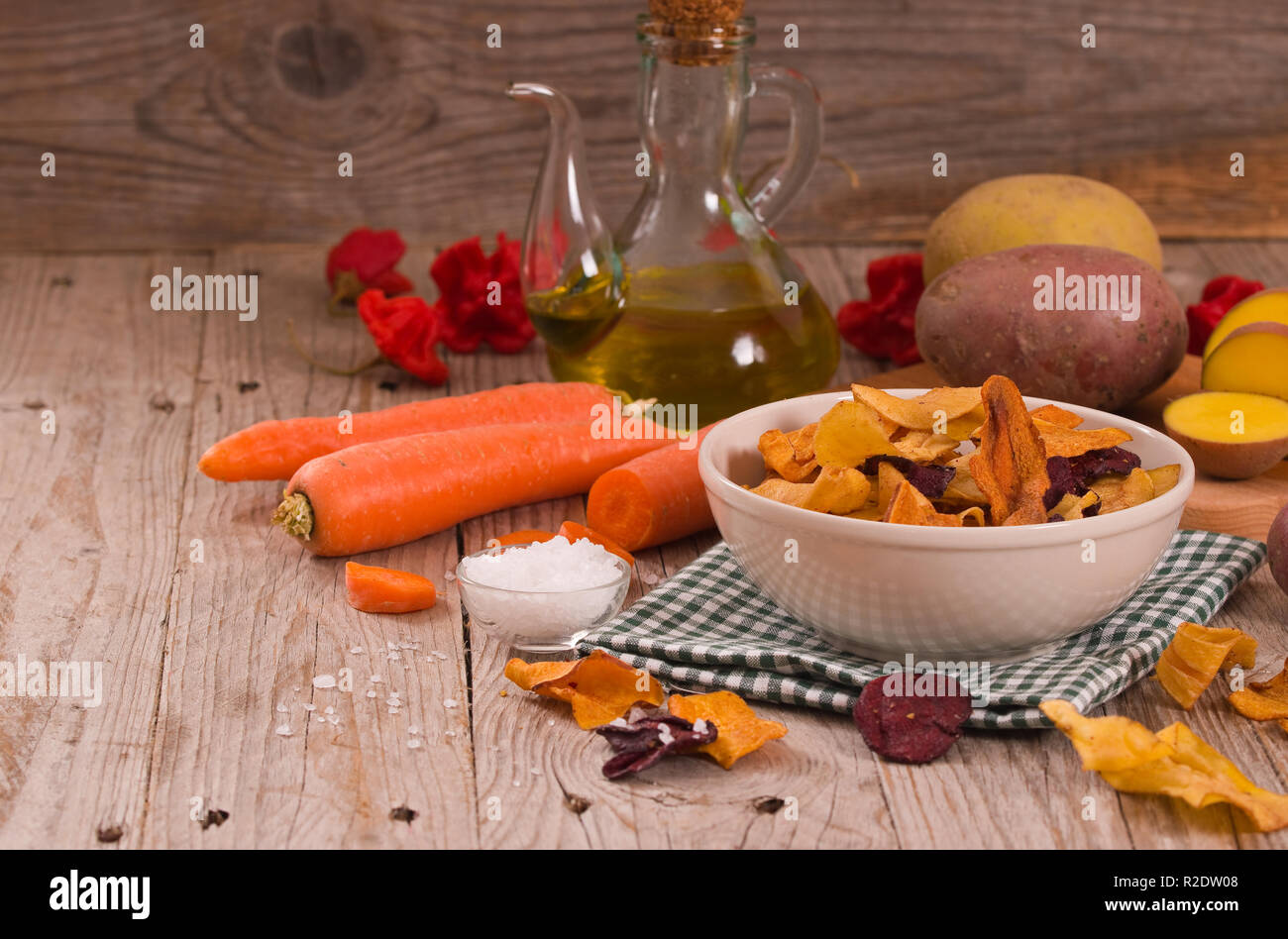 Mixed vegetable crisps Stock Photo - Alamy