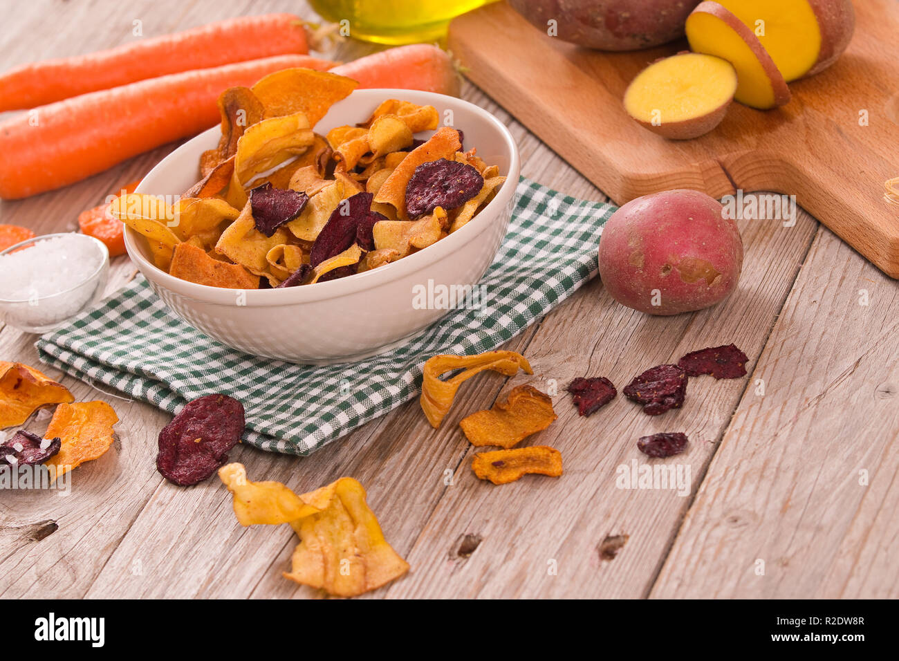 Mixed vegetable crisps Stock Photo - Alamy
