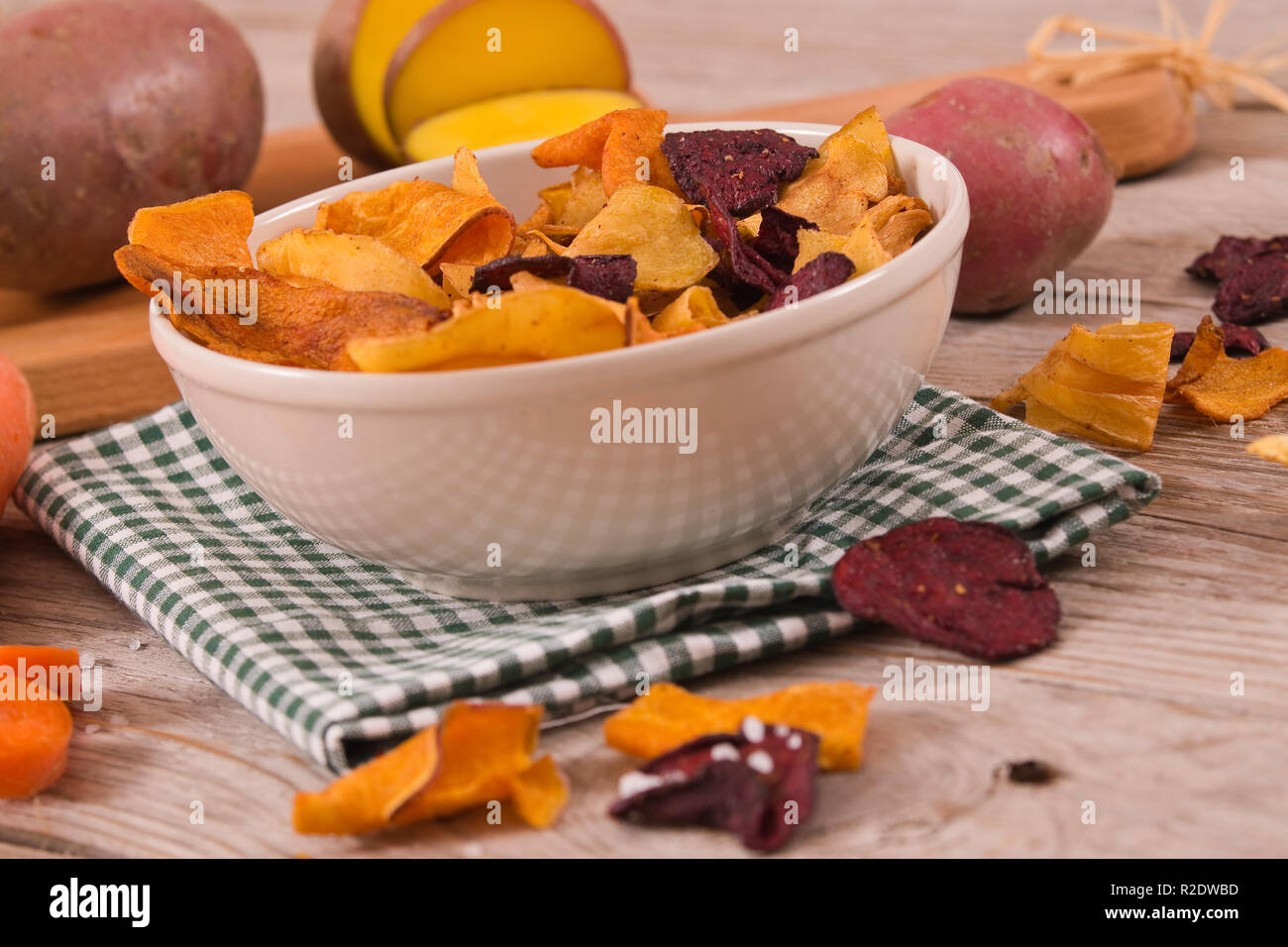 Mixed vegetable crisps Stock Photo - Alamy