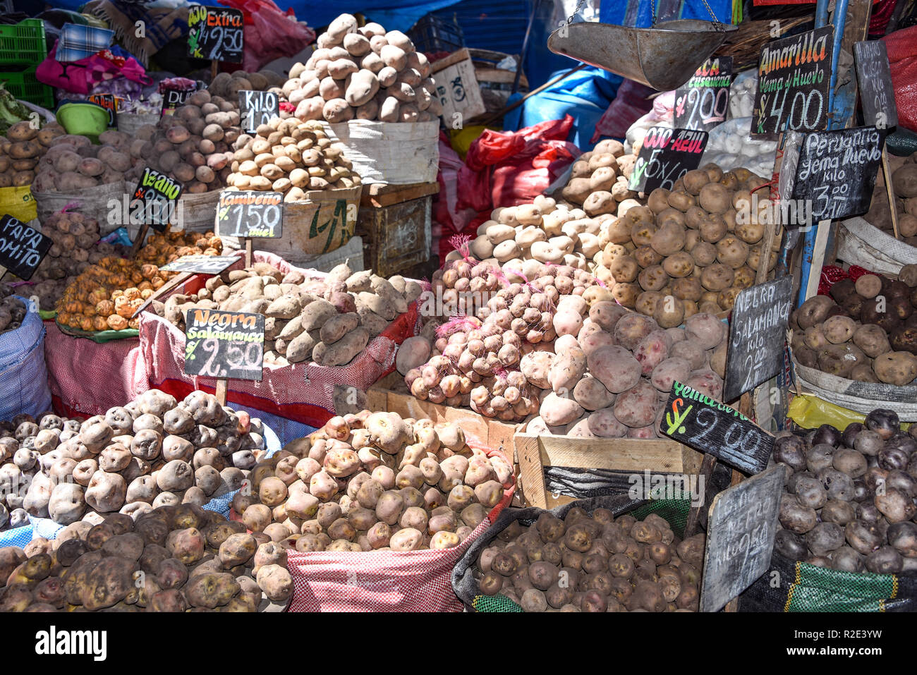 Potato market peru hi-res stock photography and images - Alamy