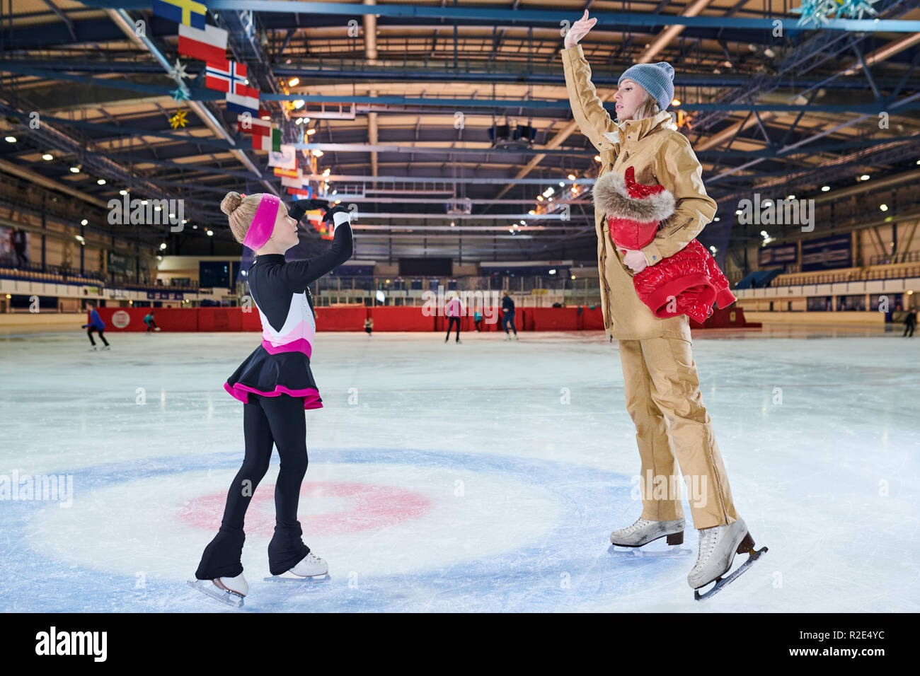 Ice skating rink indoor hi-res stock photography and images - Alamy