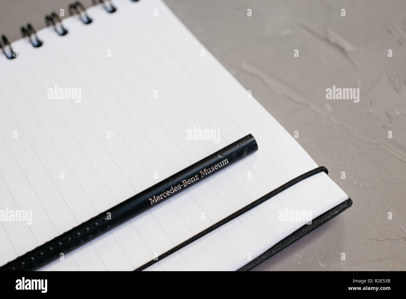 Mercedes benz leaf hi-res stock photography and images - Alamy