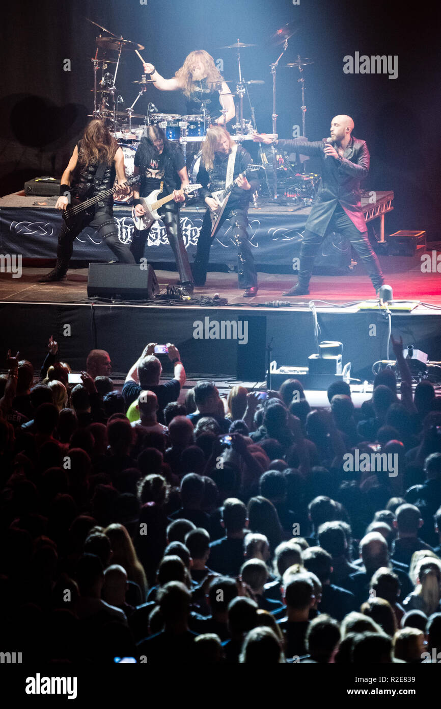 Heavy metal concert hi-res stock photography and images - Alamy