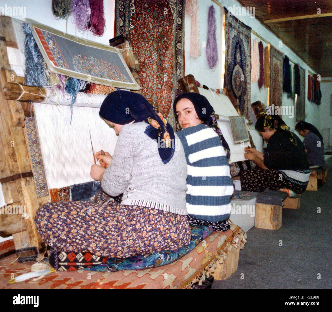 Carpet weavers hi-res stock photography and images - Alamy