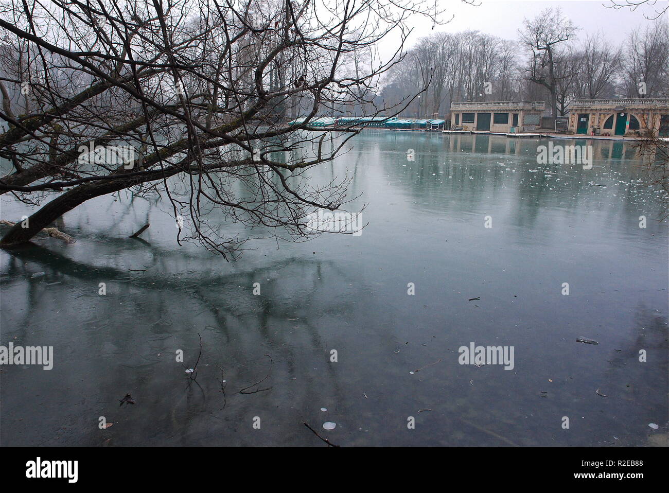 Heavy cold spell hits Lyon, France Stock Photo - Alamy