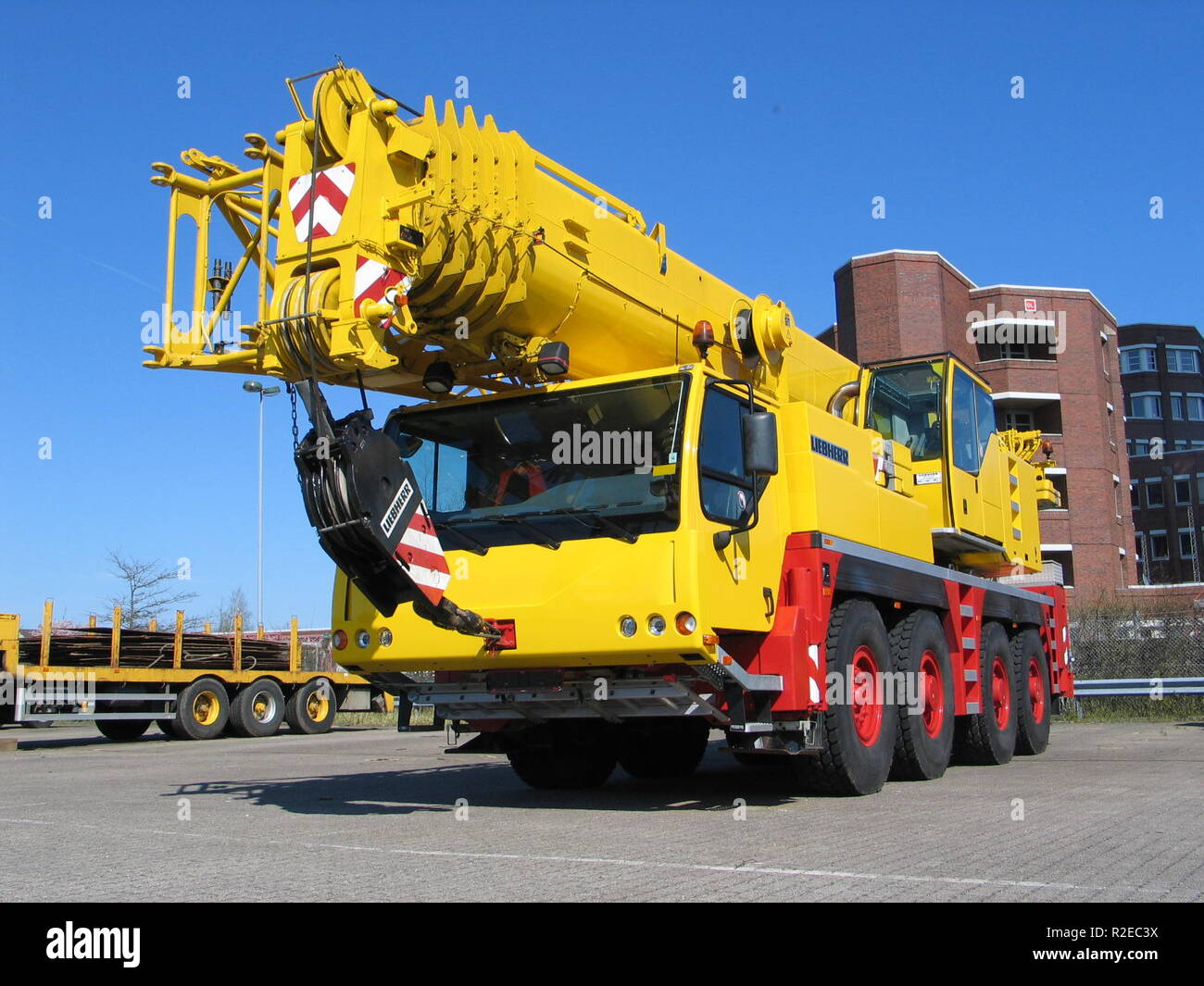 Autokran hi-res stock photography and images - Alamy