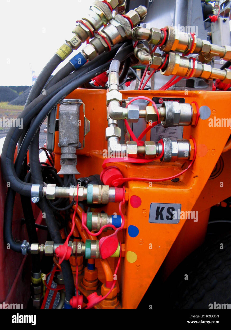 Air hose connection hi-res stock photography and images - Alamy