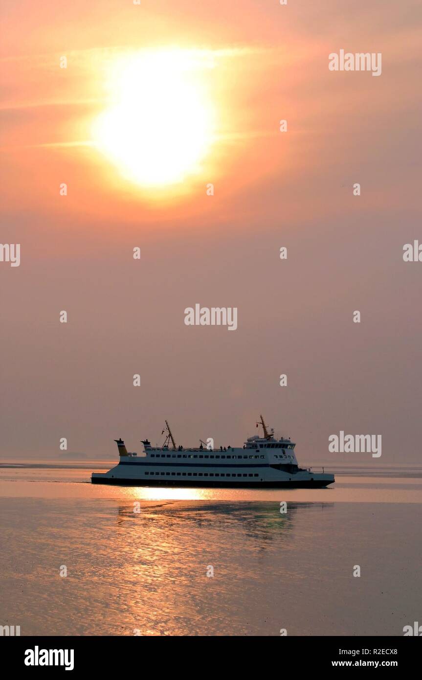 Celestial ship of the north hi-res stock photography and images - Alamy