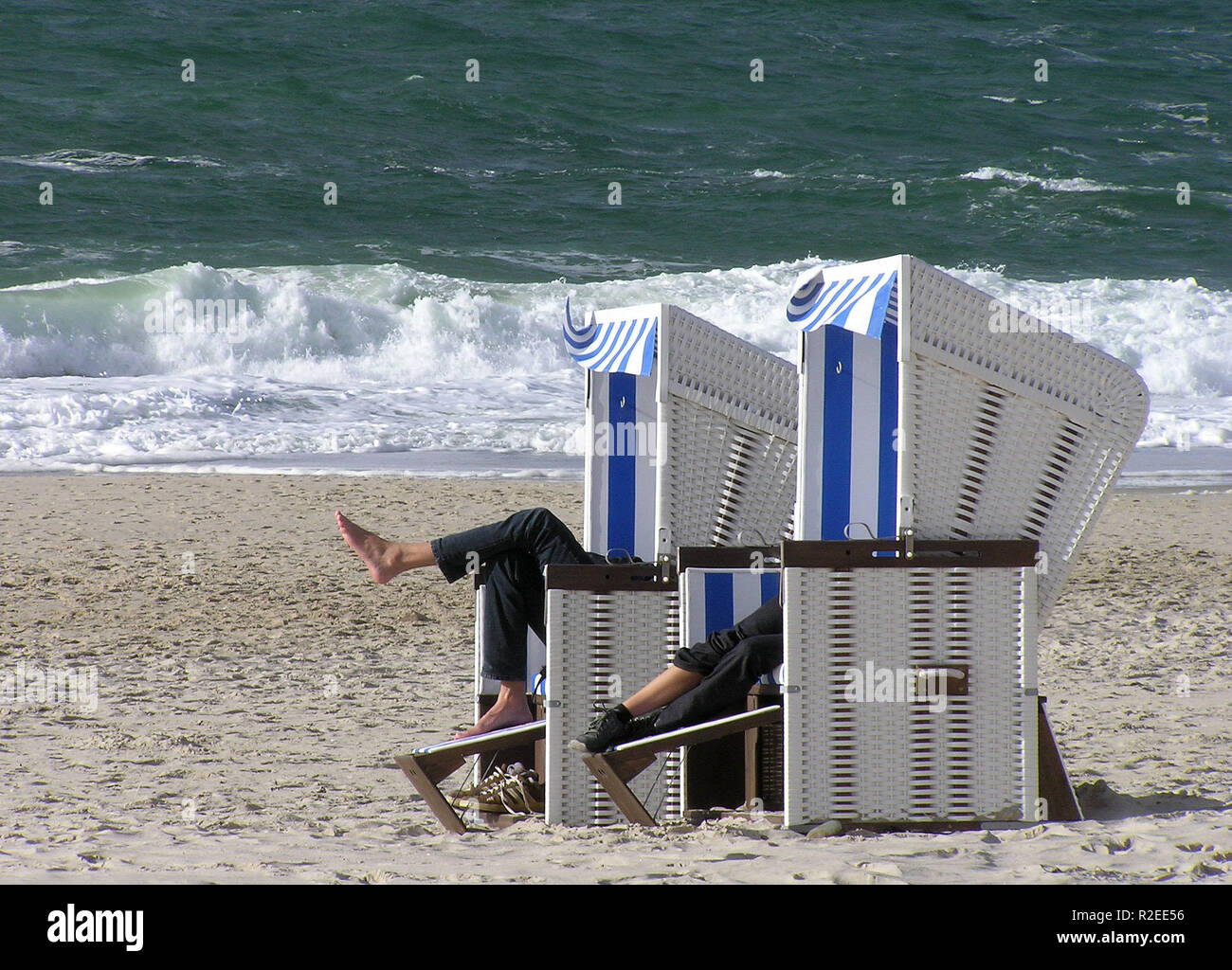 let the legs dangle Stock Photo - Alamy