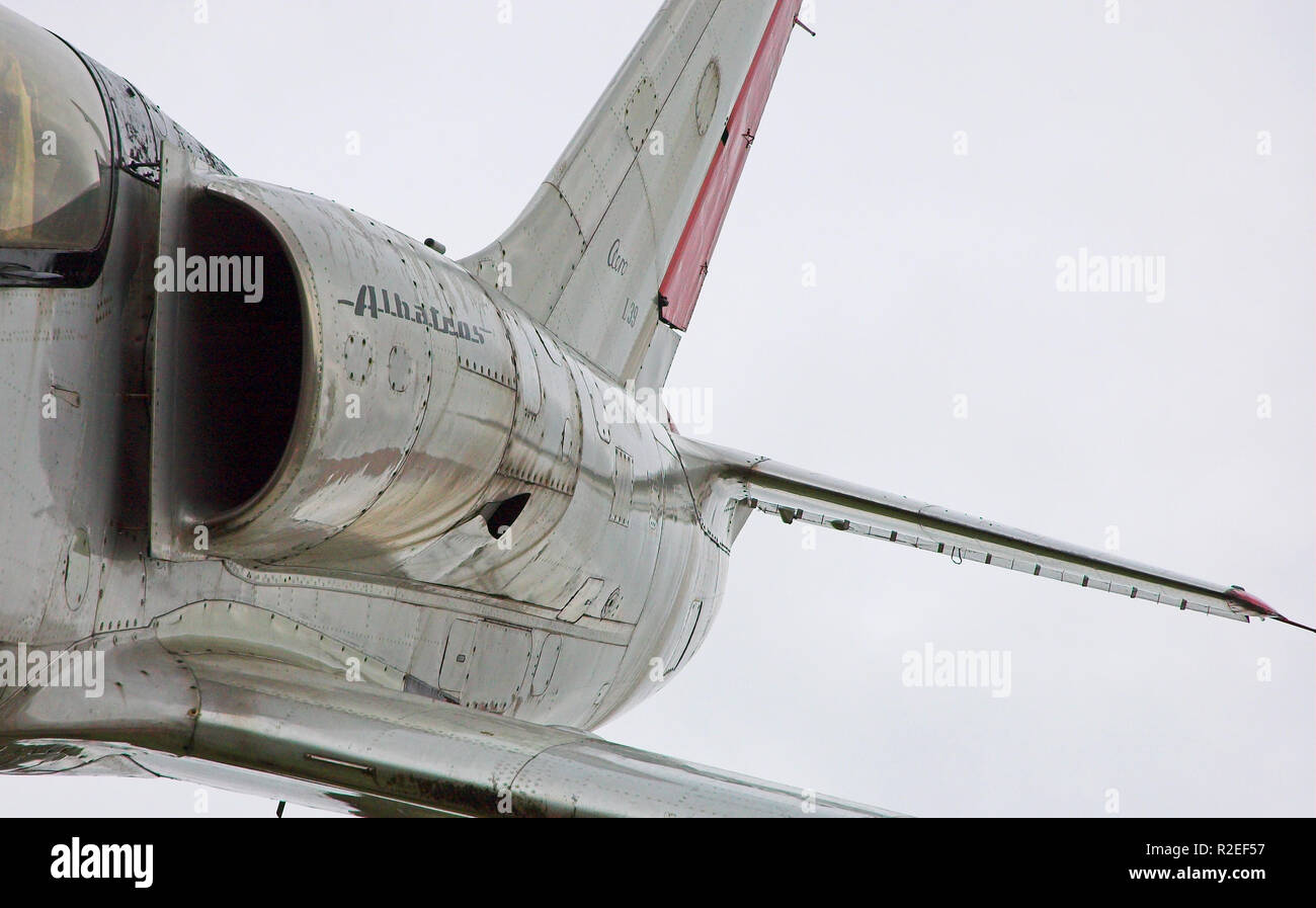 Shiny plane hi-res stock photography and images - Alamy