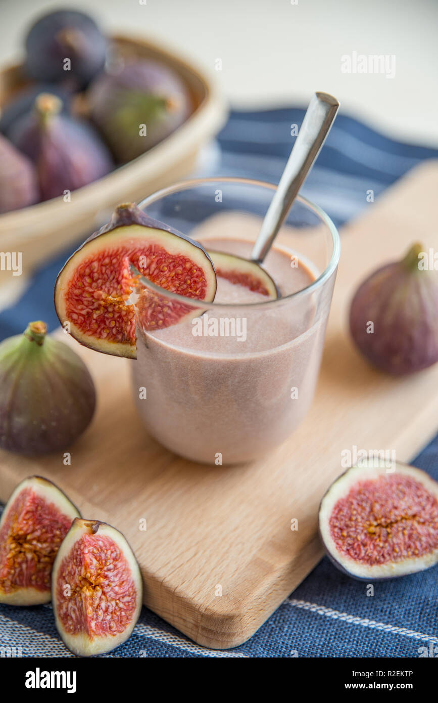 Fig milk shake hi-res stock photography and images - Alamy