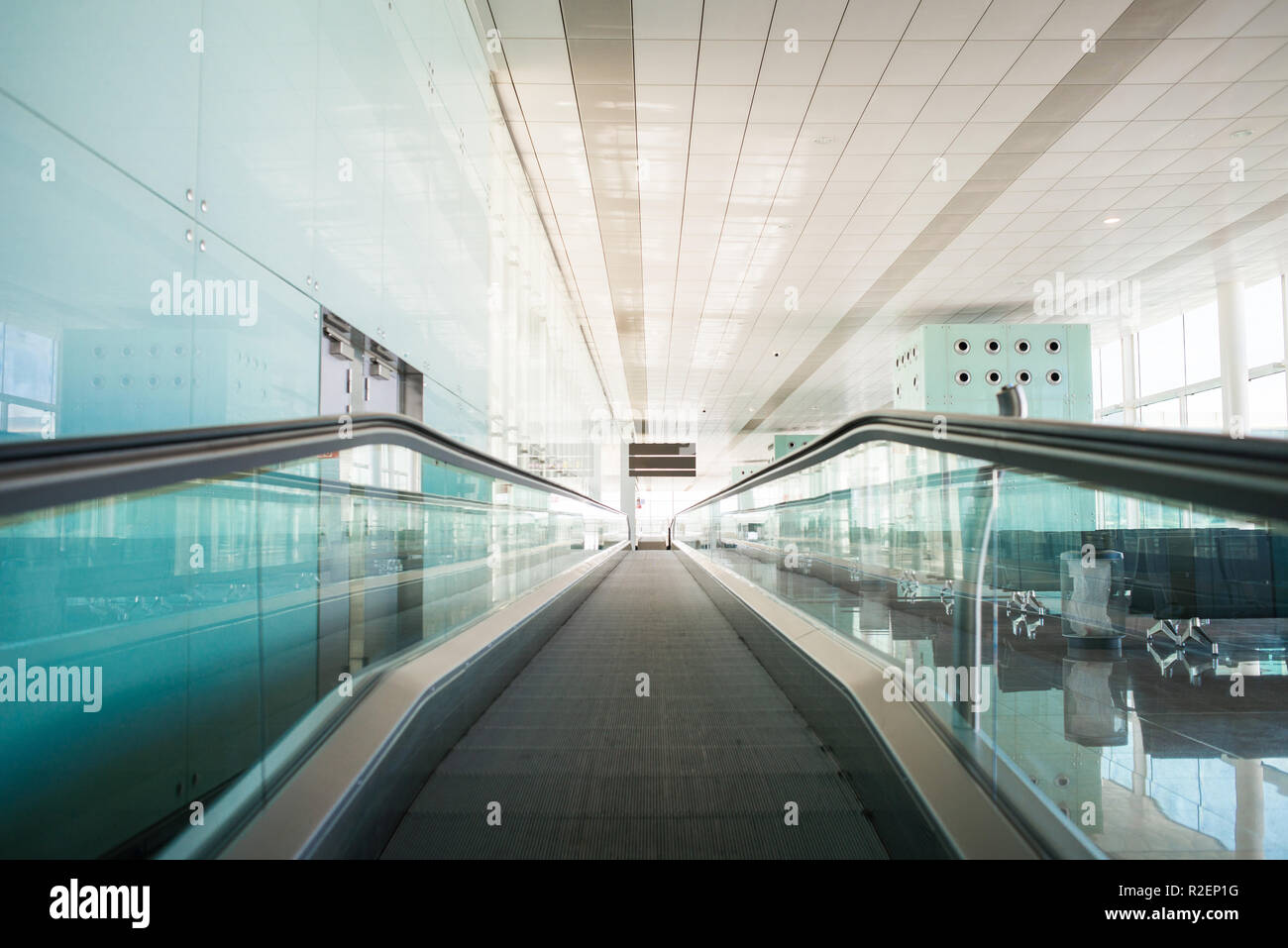Interior airport terminal subway hi-res stock photography and images ...