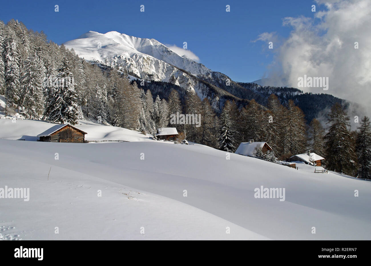 Snow level hi-res stock photography and images - Alamy