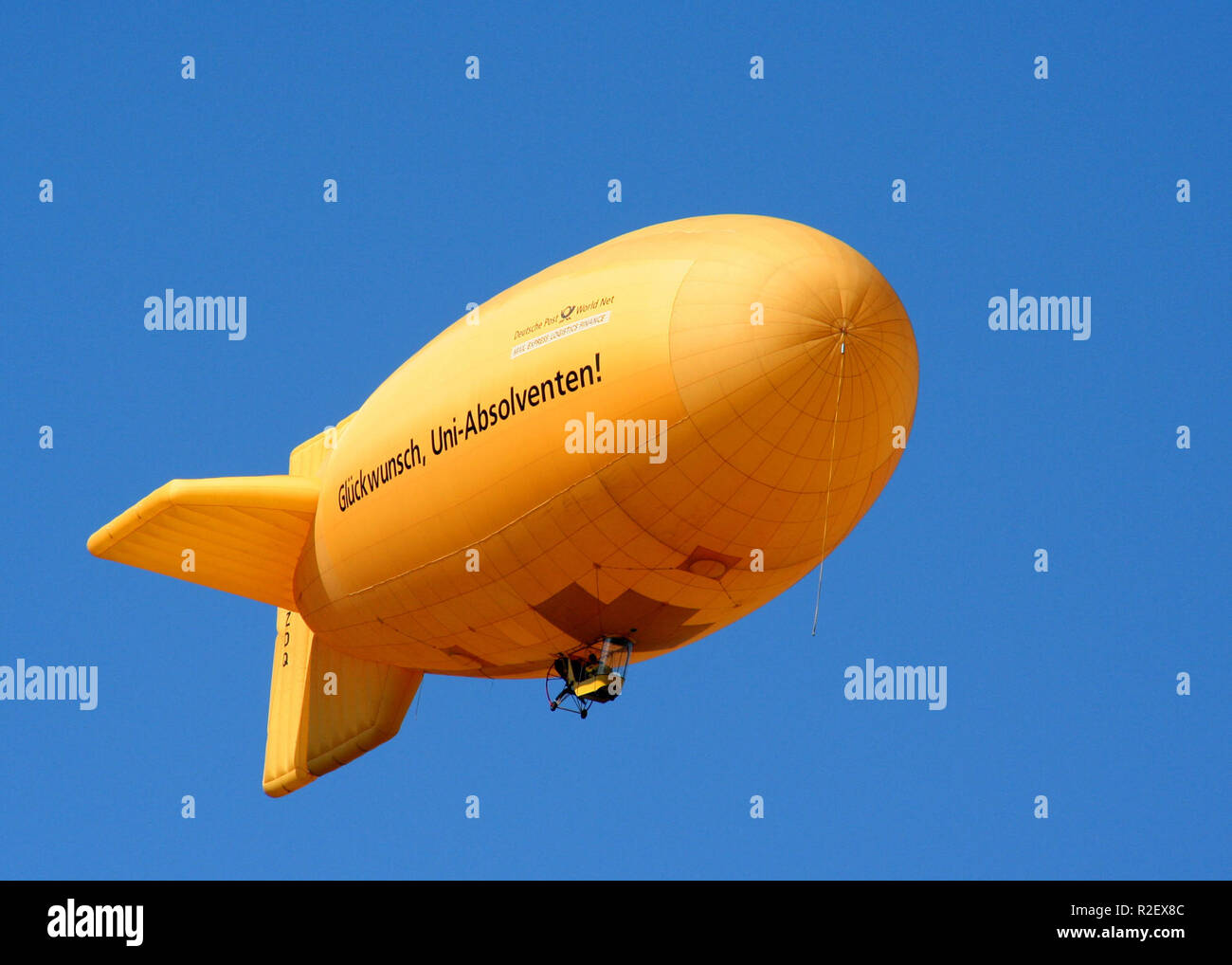 hot air zeppelin Stock Photo - Alamy