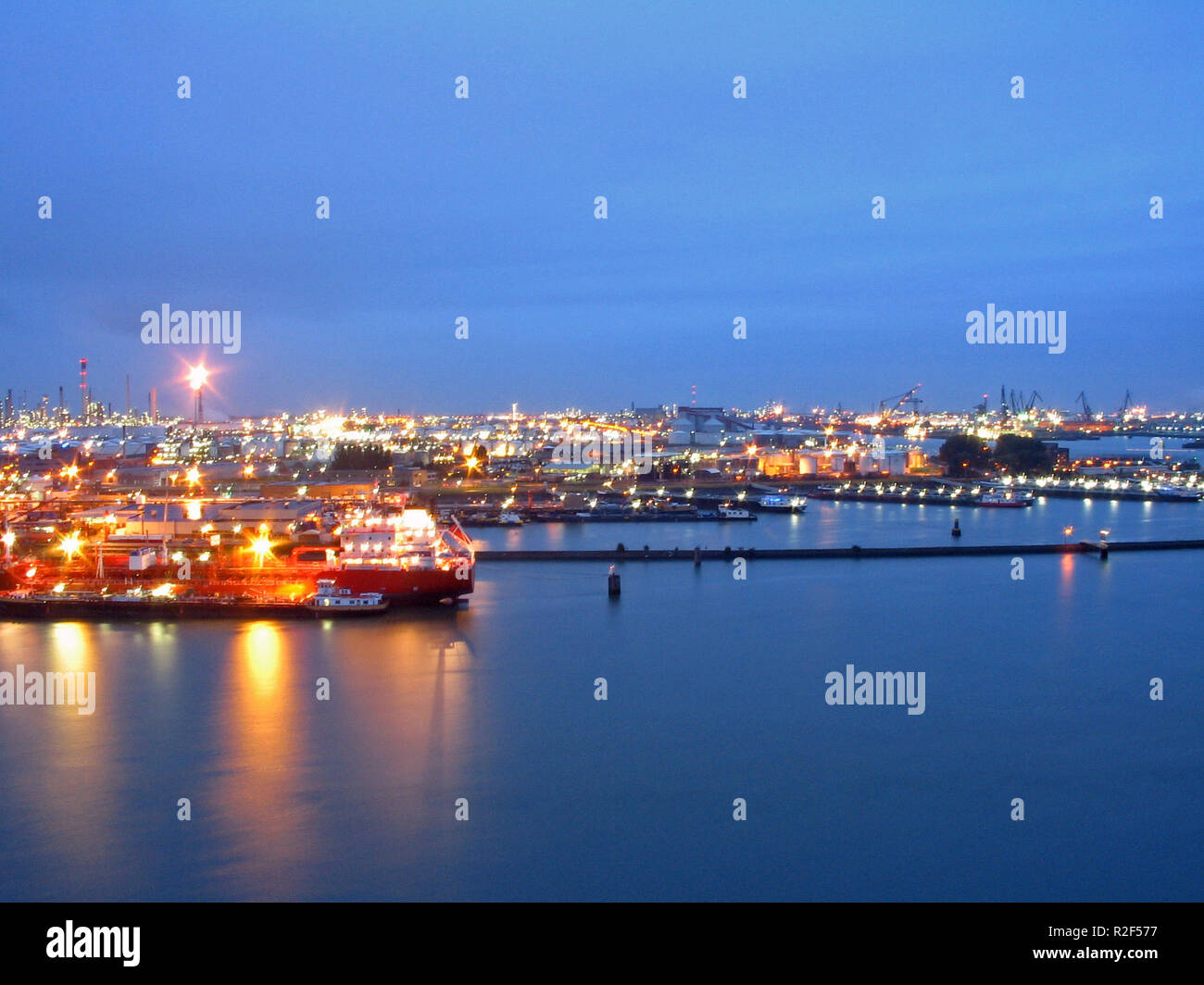 harbor at night Stock Photo - Alamy