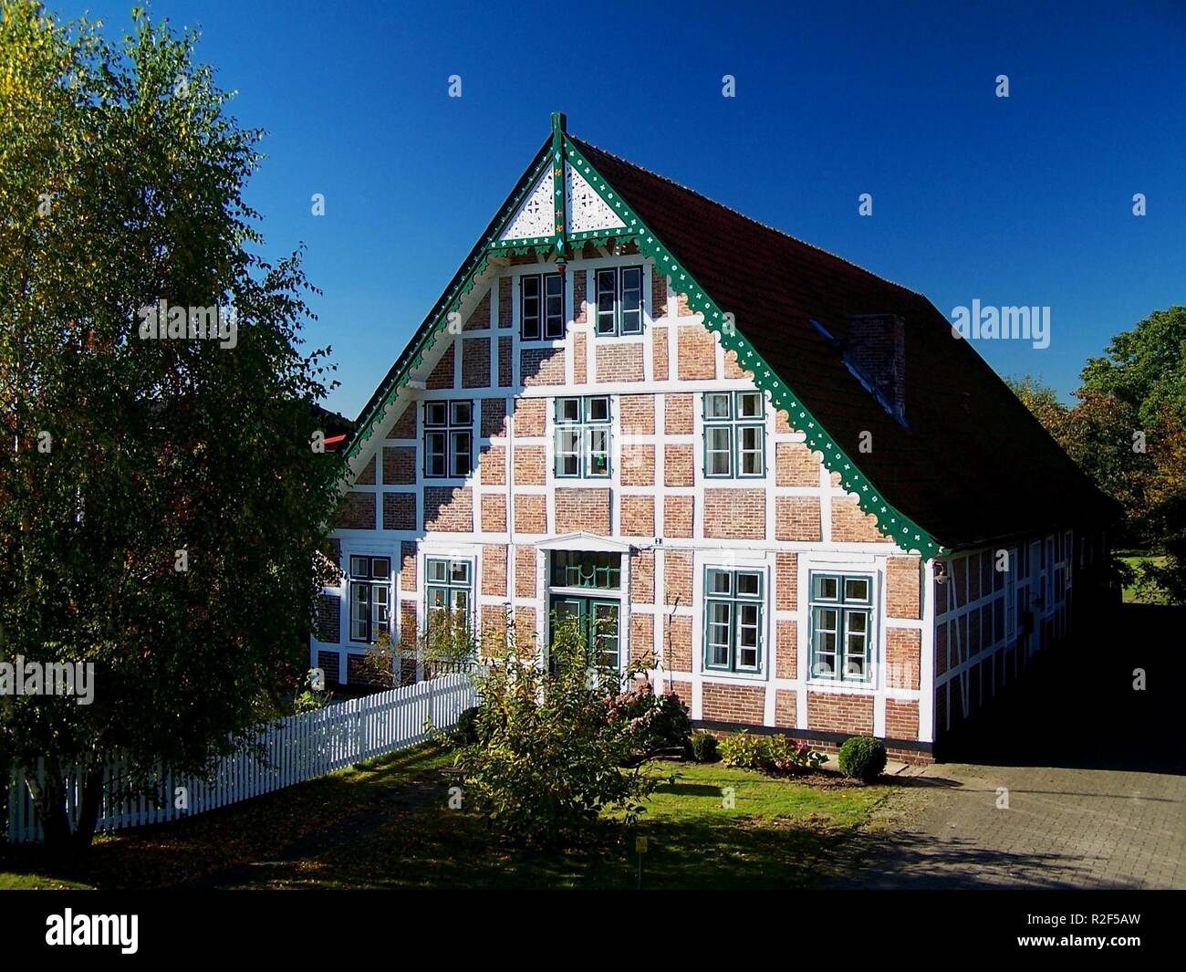 Tudor brick work hi-res stock photography and images - Alamy