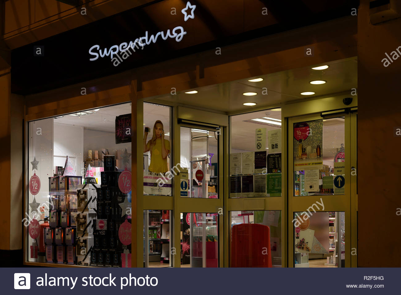Pharmacy Window Display Stock Photos & Pharmacy Window Display Stock ...